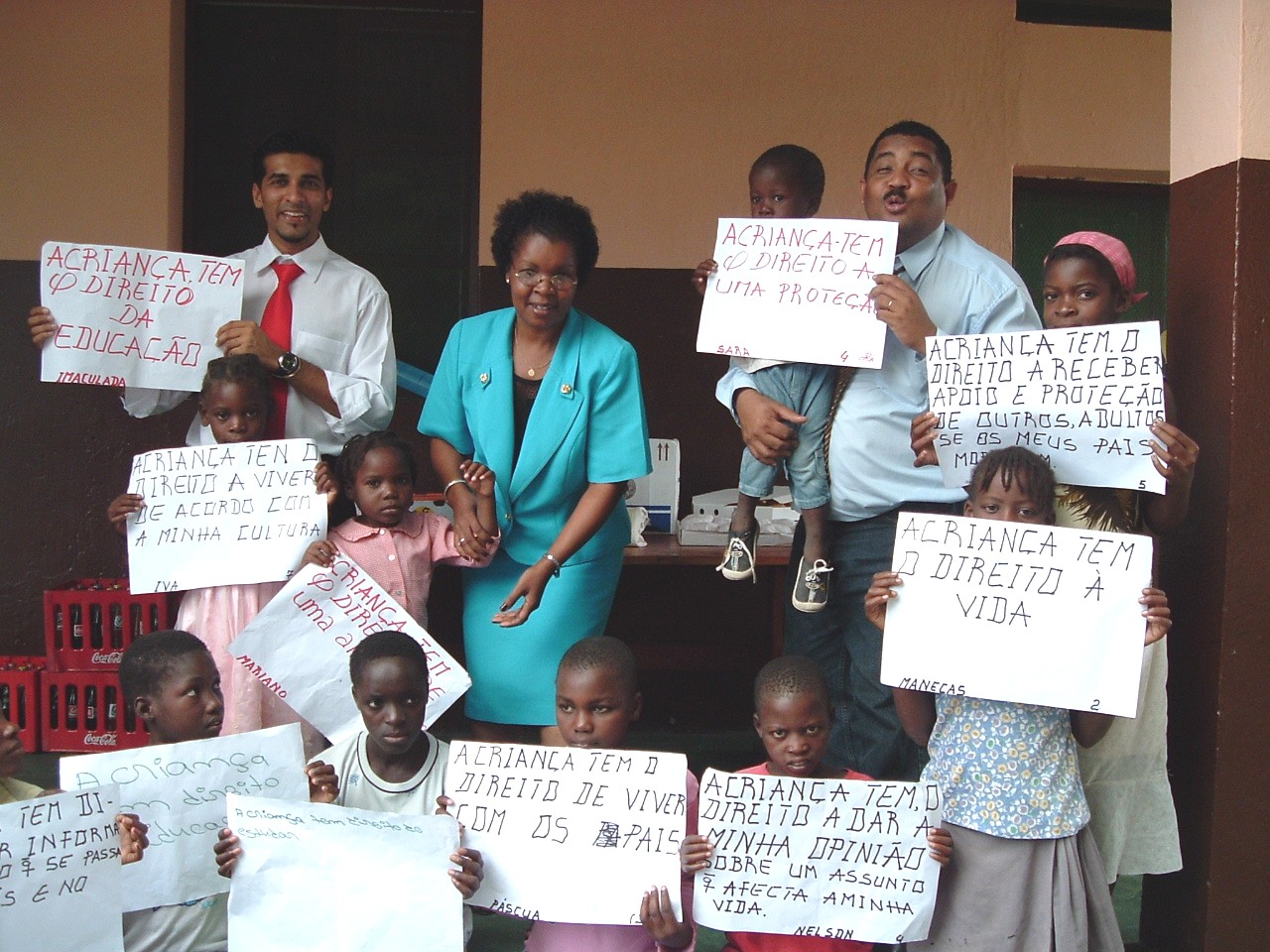Proyecto en Mozambique 2005 - Voces para la Paz